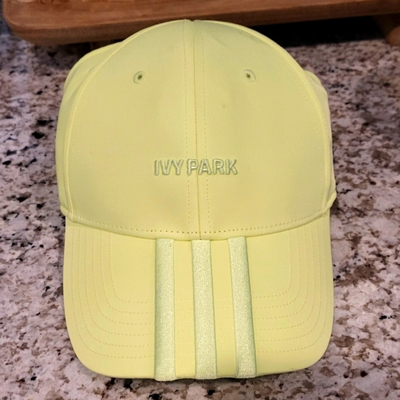 IVY PARK | Accessories | Nwot Ivy Park Beyonce Adidas Open Back ...